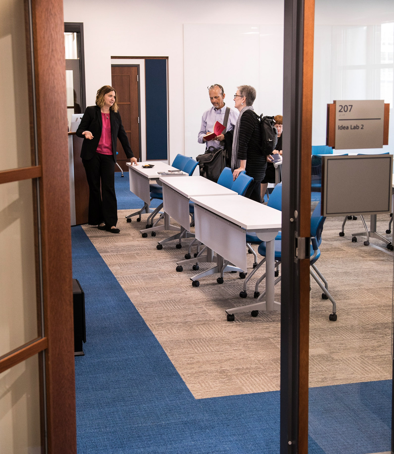 University celebrates new renovations to the DePaul University library ...